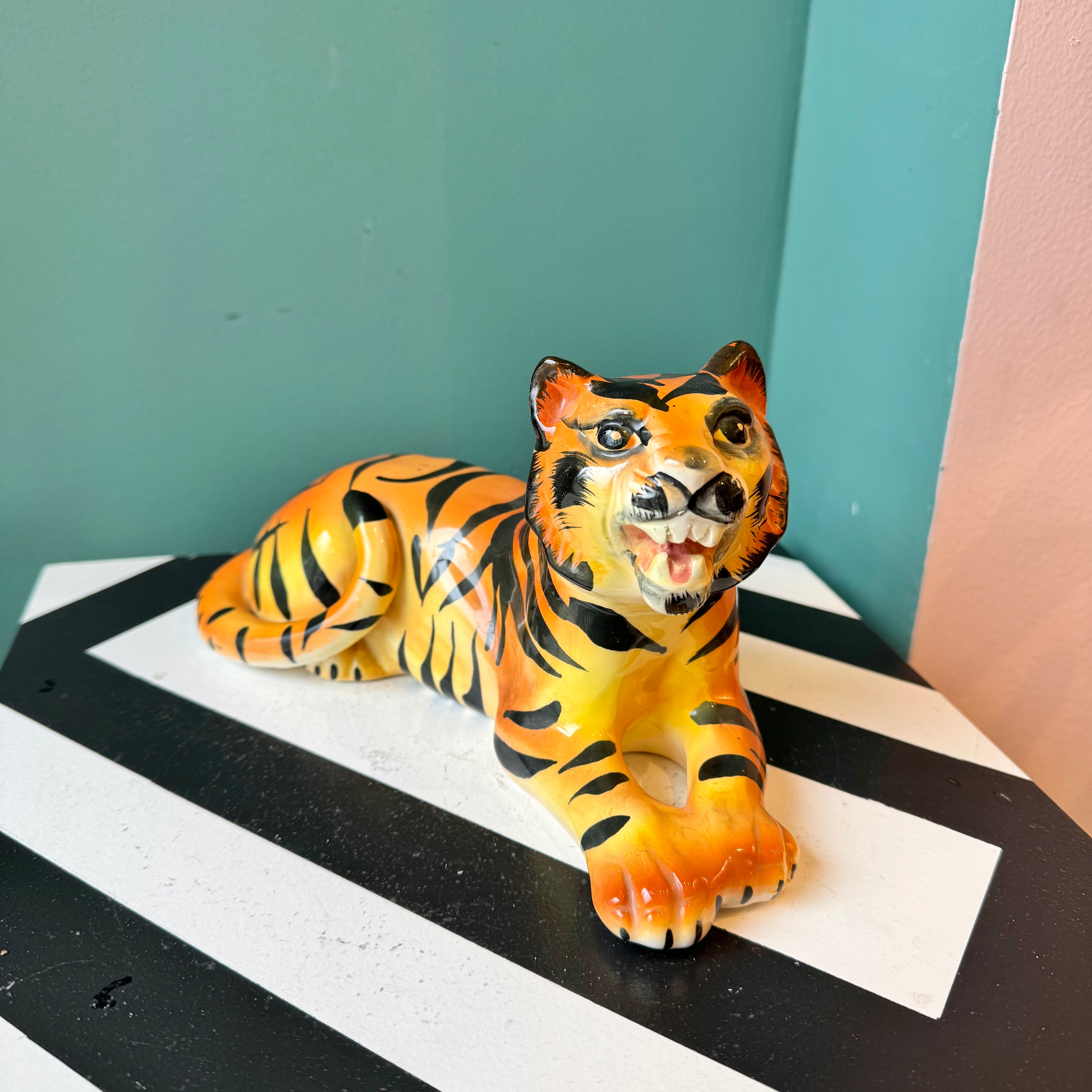 Vintage Small Ceramic Tiger Figurine – The Swan's House